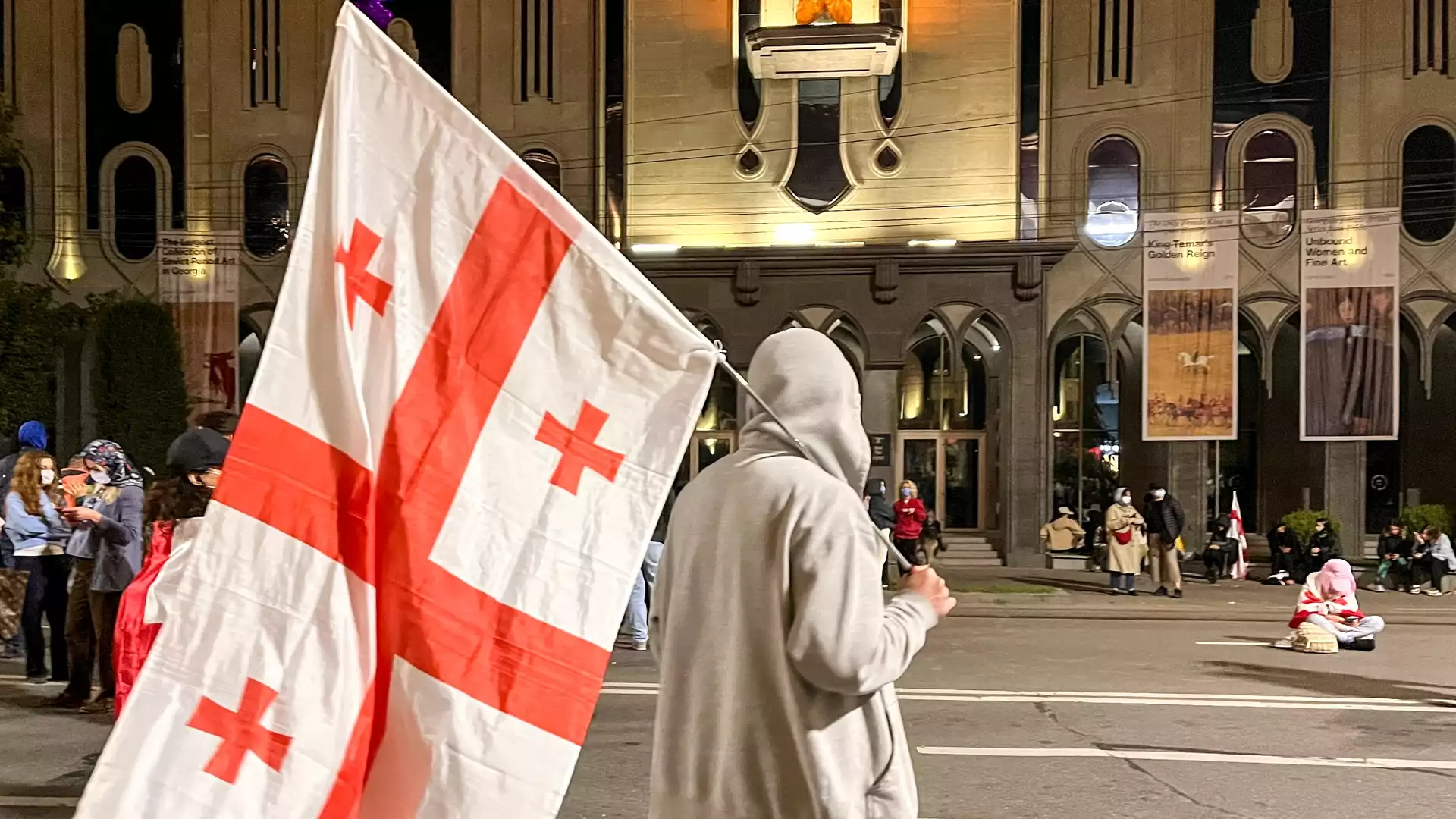 Koniec „farebných“ revolúcií? Prečo opäť zlyhal “Majdan” v Gruzínsku ...