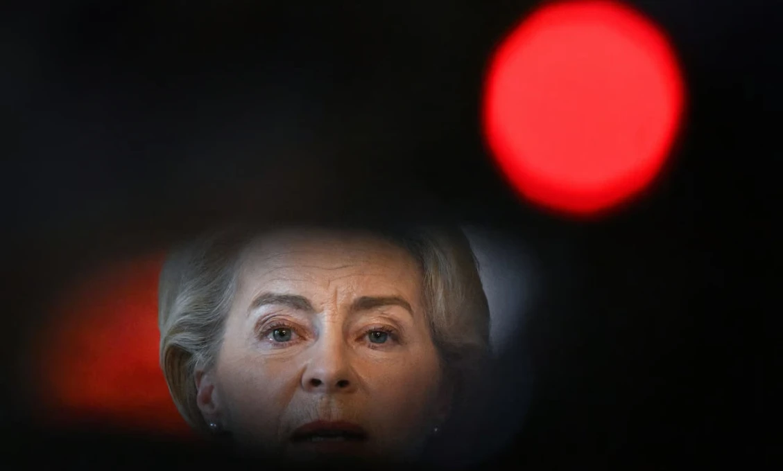 Europoslanec vybuchol po neodvolaní Leyenovej: Nie Putin je hrozbou ...